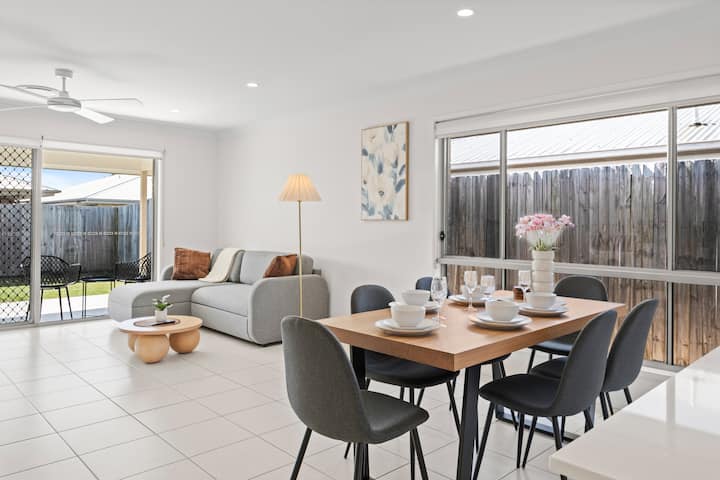 Spacious Family Retreat In Griffin 4br - Redcliffe