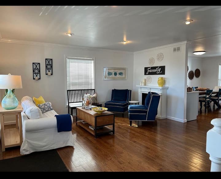 3br Near Belmar Beach | 6 Passes + Walk To Lake - Sea Girt, NJ