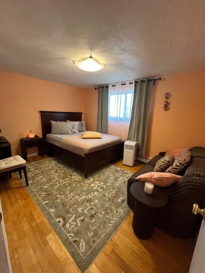 Прекрасная комната в квартире (комната N1) - Weston, MA