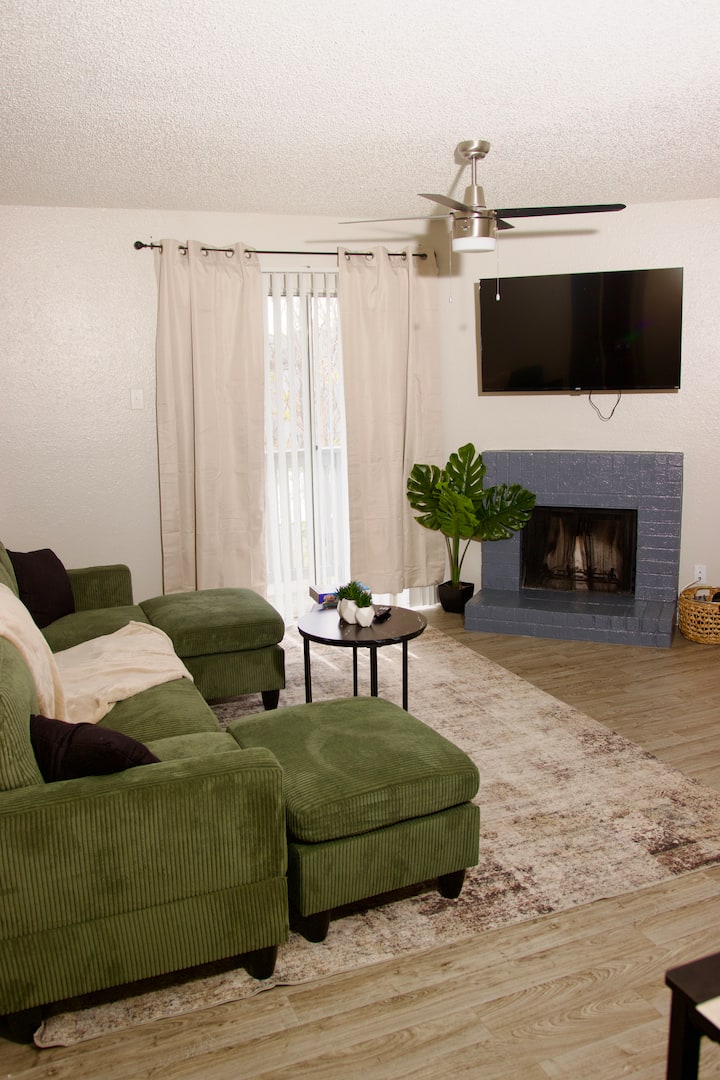 Comfort Corner|stylish+cozy Stay Near At&t Stadium - アーリントン, TX