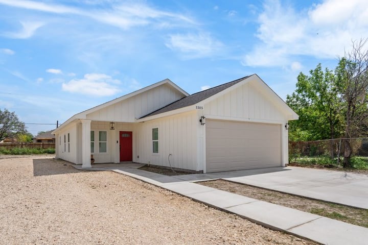 The Hygge Home - Del Rio, TX