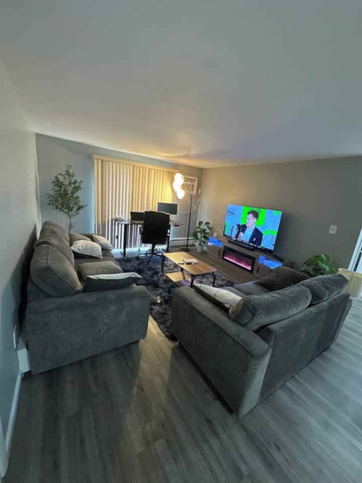 Cozy - 1bedroom In Boston -Lawrence With Ac & Heat - Andover, MA