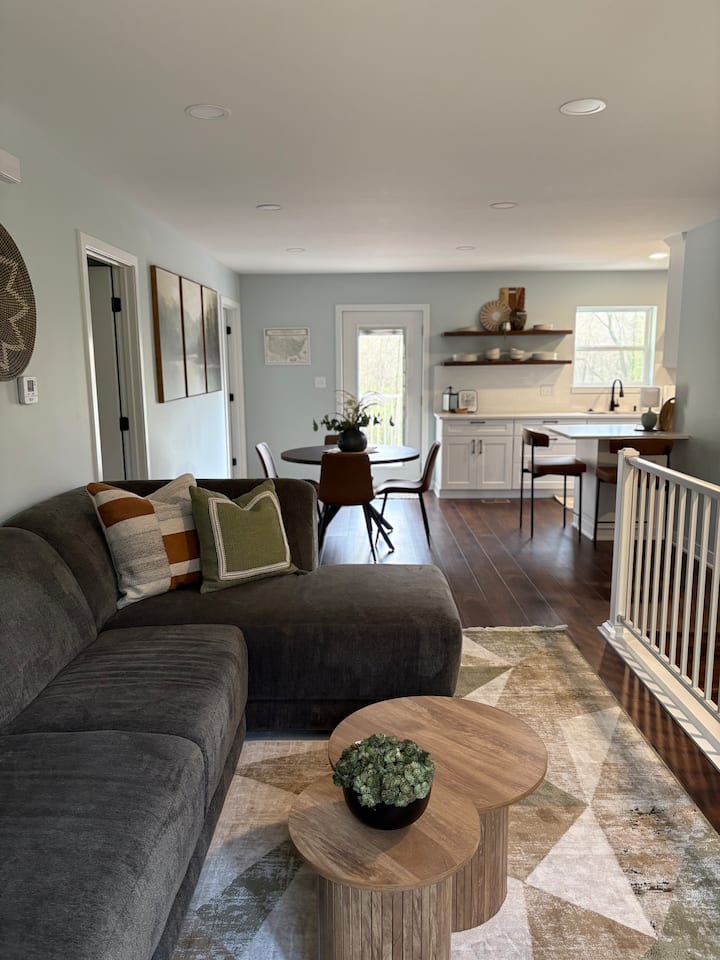 Three Bedroom Sanctuary Near Legends Kc - Kansas City, KS