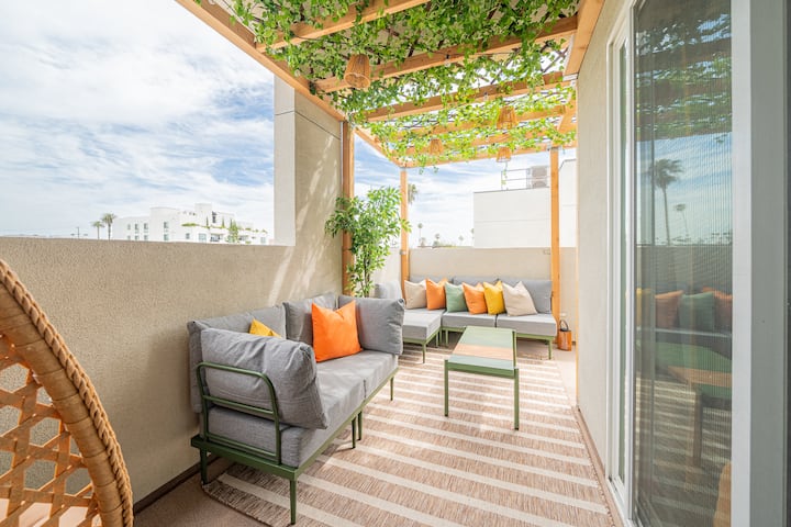 2 Story Townhome L Amazing Balcony - Elysian Park - Los Angeles