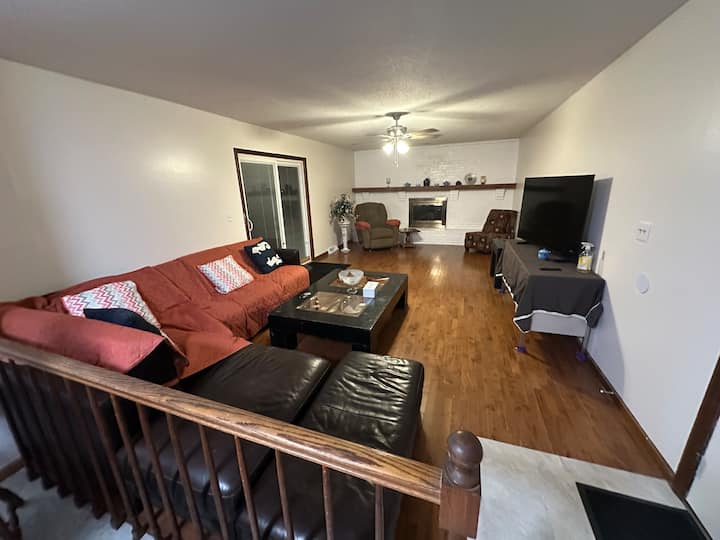 Westchester Family Getaway - Springfield, IL