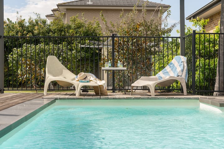 Salty Breeze On Graeme - 4pm Check Out Sundays* - Dromana