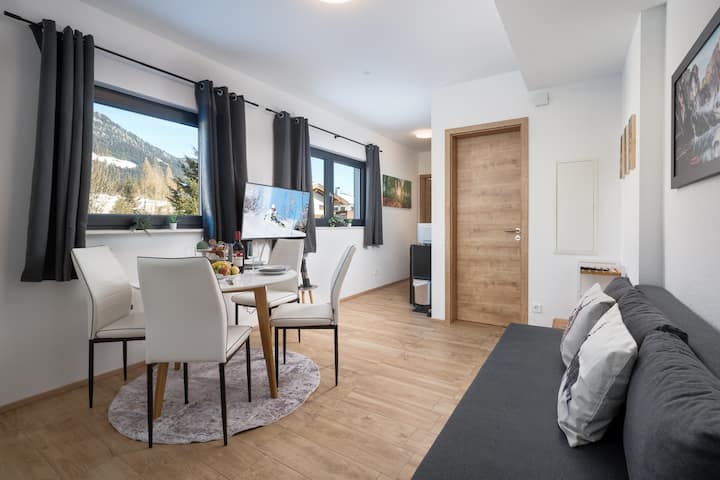 Chalet Bergblick Top 2-1 Bedroom Ski & Hike Lodge - Fieberbrunn