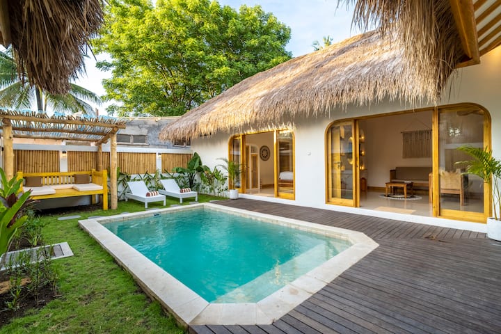 Jenaru Villa – 2br Private Pool Oasis - Gili Islands