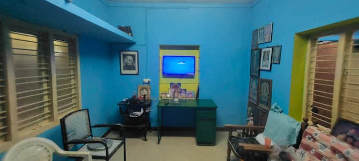 Old House Just 3 Km Away From The Main Of Pollachi - Pollachi