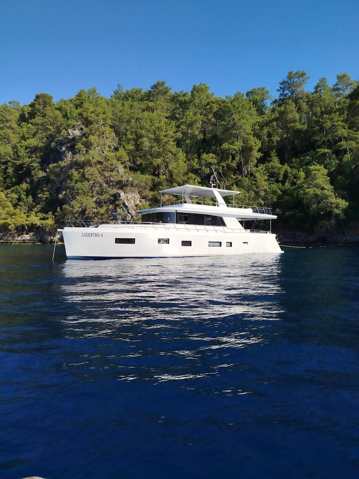 Göcek Lüks Tekne Kiralama - Göcek