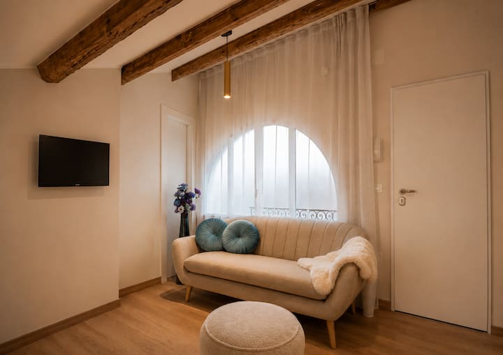 Una Mansarda Di Luce In Centro | Palazzo Carolina - Pescara