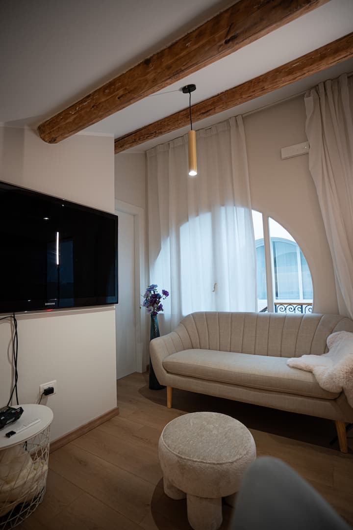 La Luce Di Carolina Bilocale In Pieno Centro - Pescara