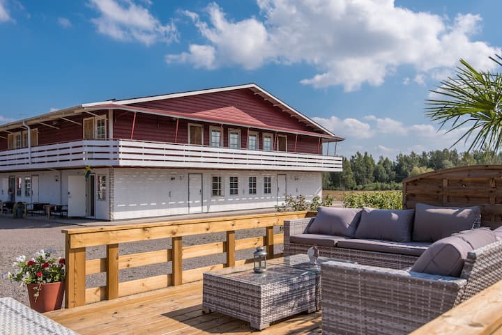 Tallbackens Vandrarhem & Apartments (6-bäddsrum) - Åby