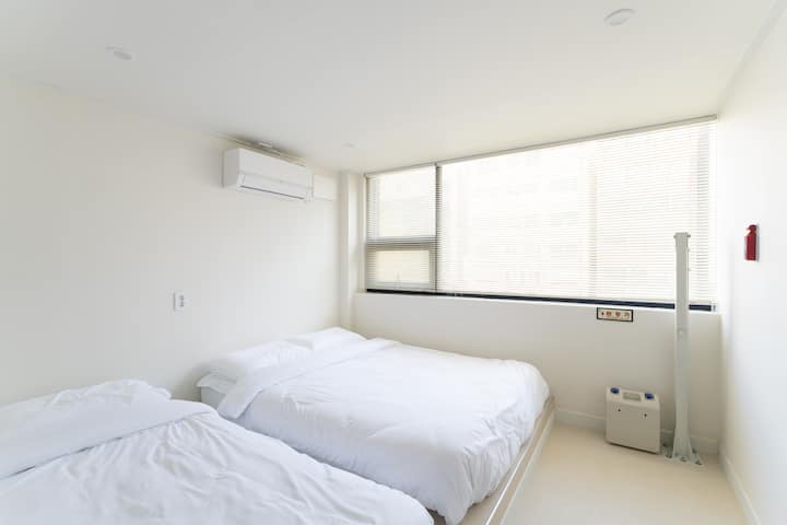 '집' 301호 - Busan Station