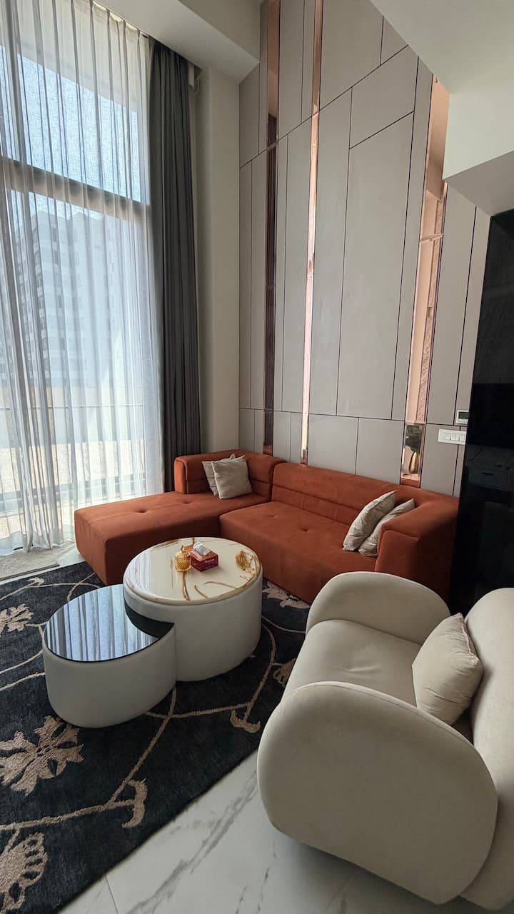 Crown Crest Luxury Stay - Manesar