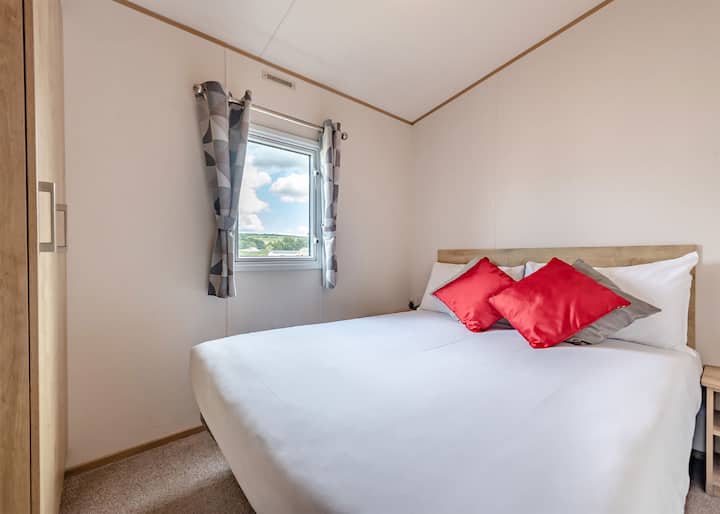 Gold Caravan With Parking P - Kidwelly