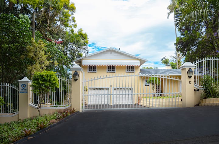 Mana House - Queensburgh