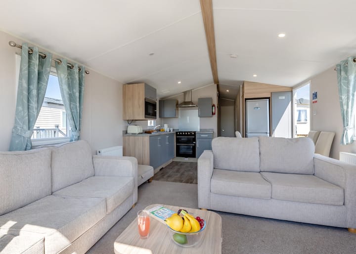 Gold Caravan With Parking - Nairn