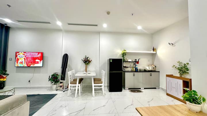 Tầm View Căn Hộ, Vị Trí Toà Nhà Không Một đIểm Trừ - Binh Duong