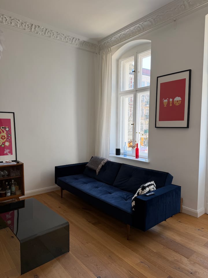 Cozy Altbau Flat In The Heart Of Prenzlauer Berg - Berlín