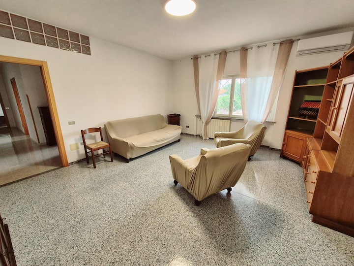 Appartamento In Villa - Terracina