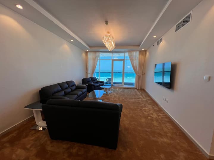 Luxury Apartment - Full Sea View - Ajman