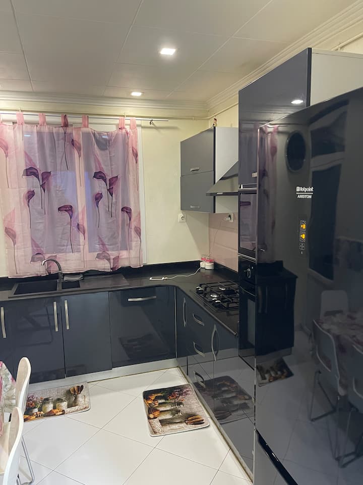 Appartement Luxueux F3 - Béjaïa