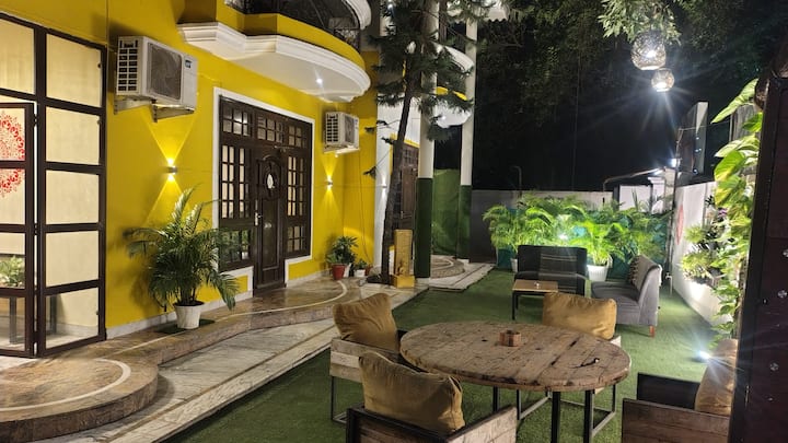 12brvilla Perfect For Weddings, Groups & Corporate - Lucknow