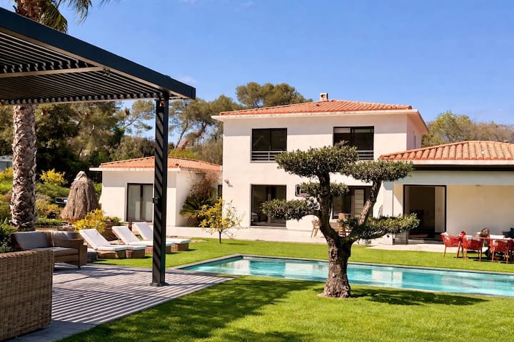 Villa Contemporaine • Piscine, Calme, Proche Nice - Vence