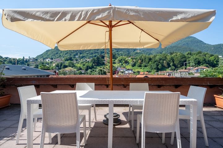 Sunny Apartment With Terrace - Bellagio