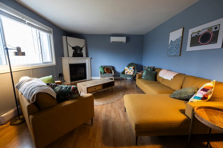Cutest Cottage In Sauble, 5-min Walk To The Beach! - Sauble Beach