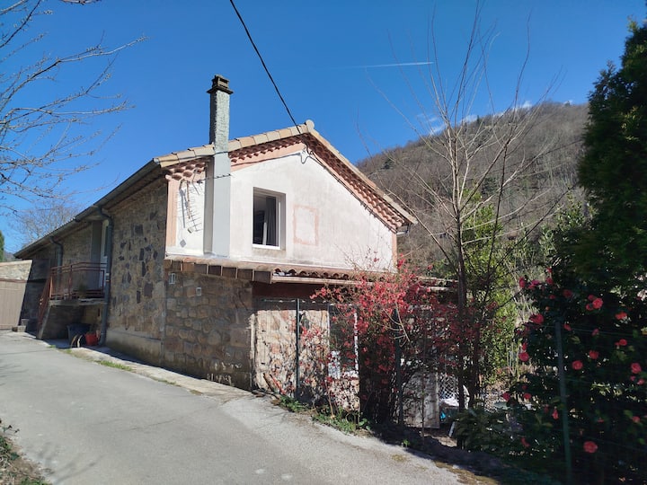 Appartement Indépendant Vue Rivière Et Forêt - Antraigues-sur-Volane