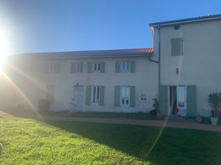 Grande Maison Dans Les Monts D’or - Lyon