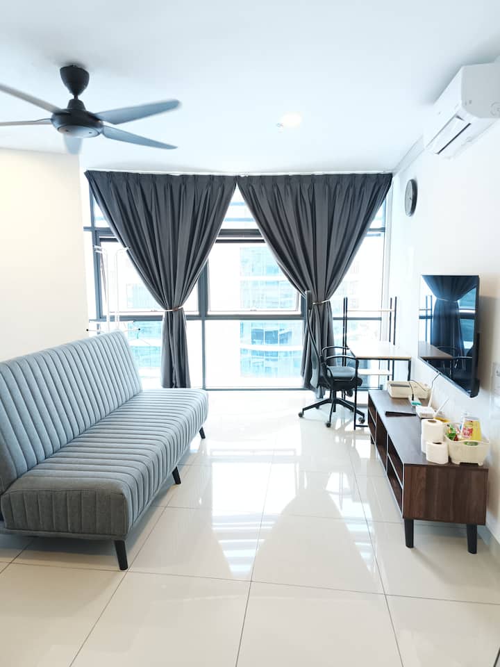 Pacific Tower D Pj-studio Unit/1-3 Pax/ysw Homes - Petaling Jaya