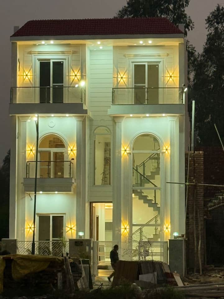 Luxury 4bhk Villa - Rajpura