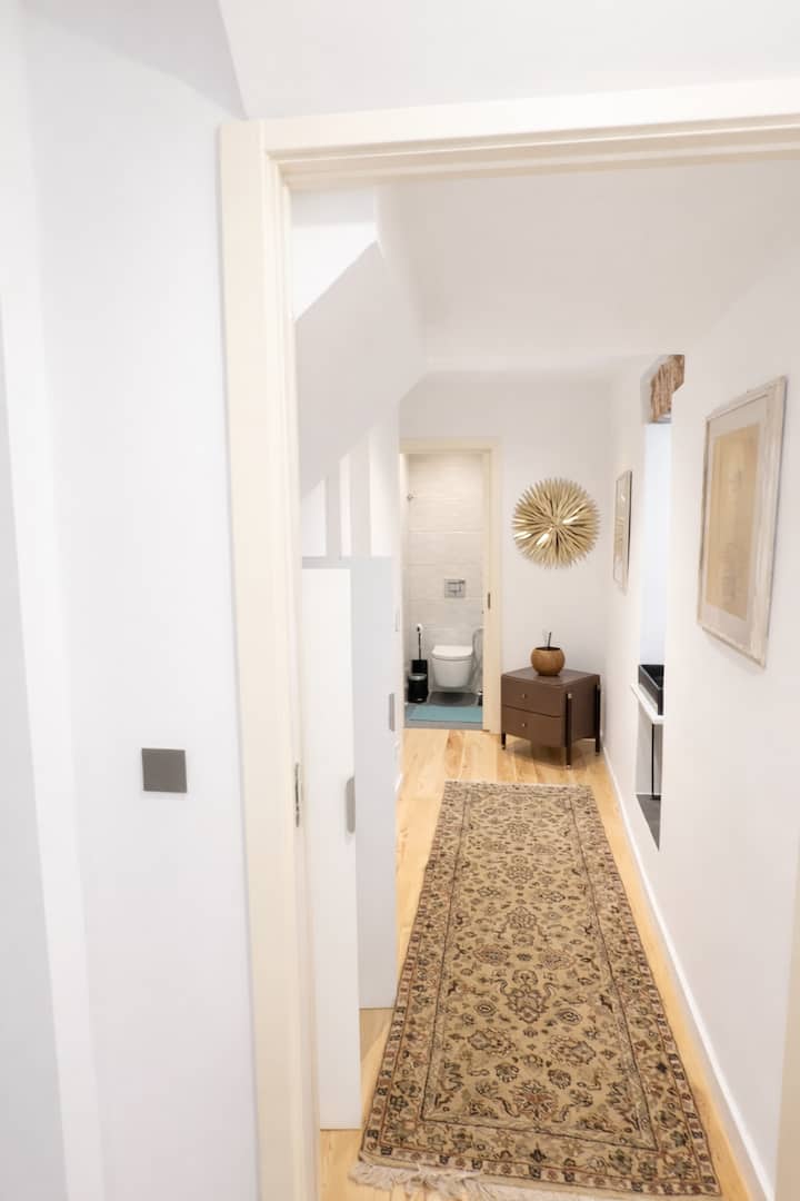 Designer T1 In Alfama | Modern + Historic Charm - リスボン