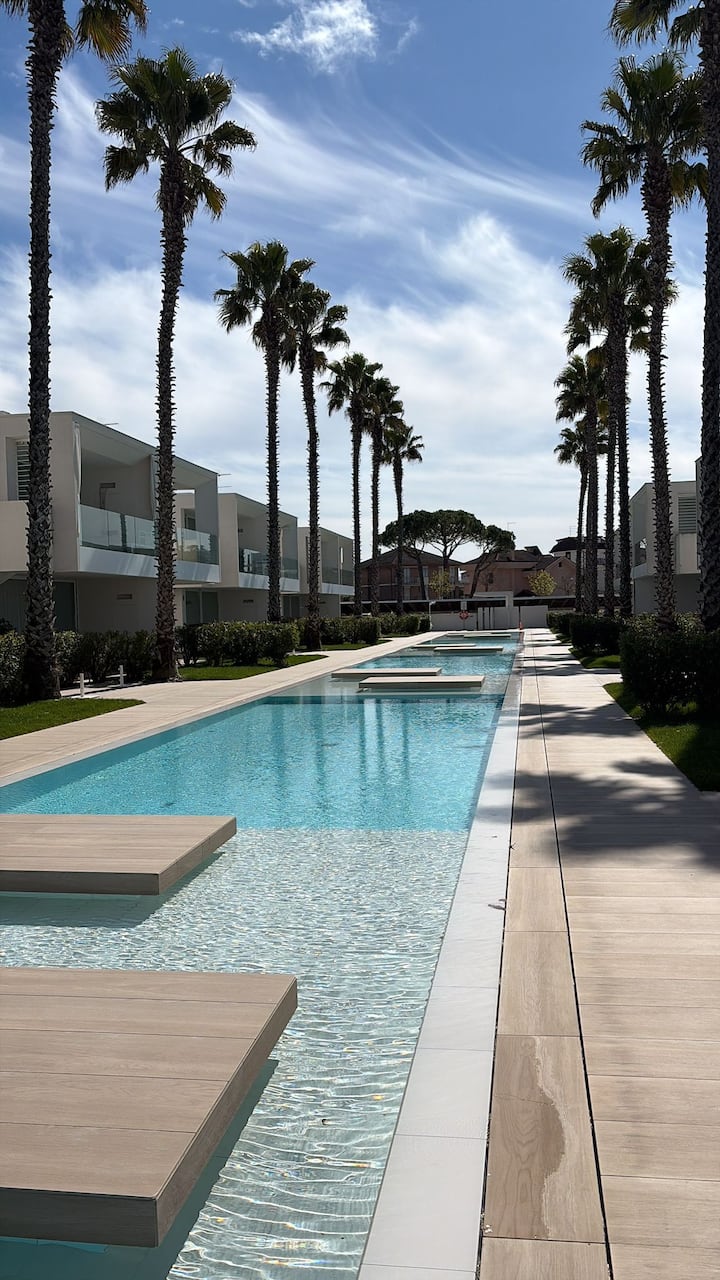 Luxury Residence W/pool, Jesolo, Piazza Mazzini. - Lido di Jesolo