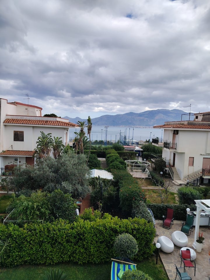 Porzione Di Villa Bifamiliare - Terrasini