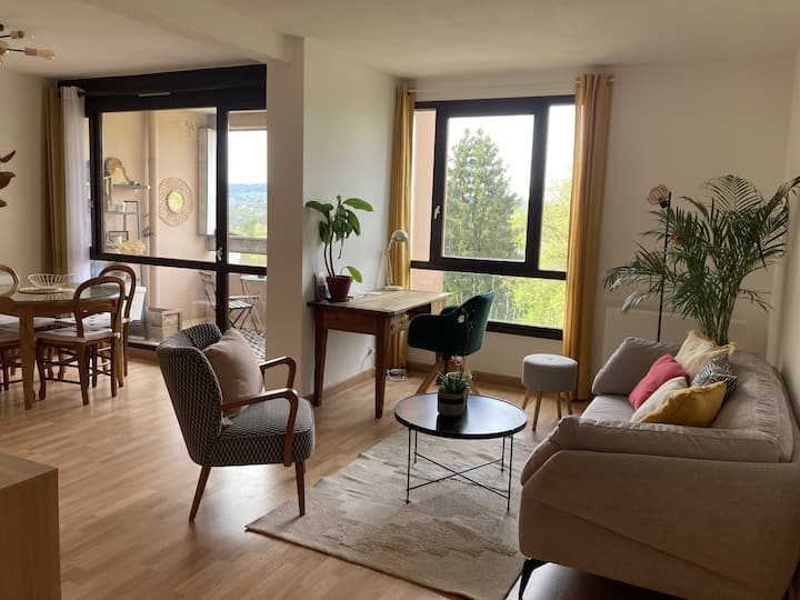 Appartement T3 Au Calme Avec Balcon, Proche Ville - Annecy