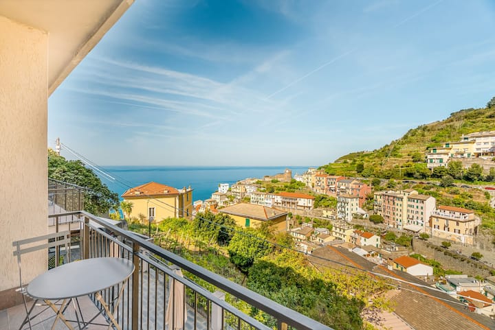 [Stairwaytoheaven] Riomaggiore-seaview-freeparking - Riomaggiore