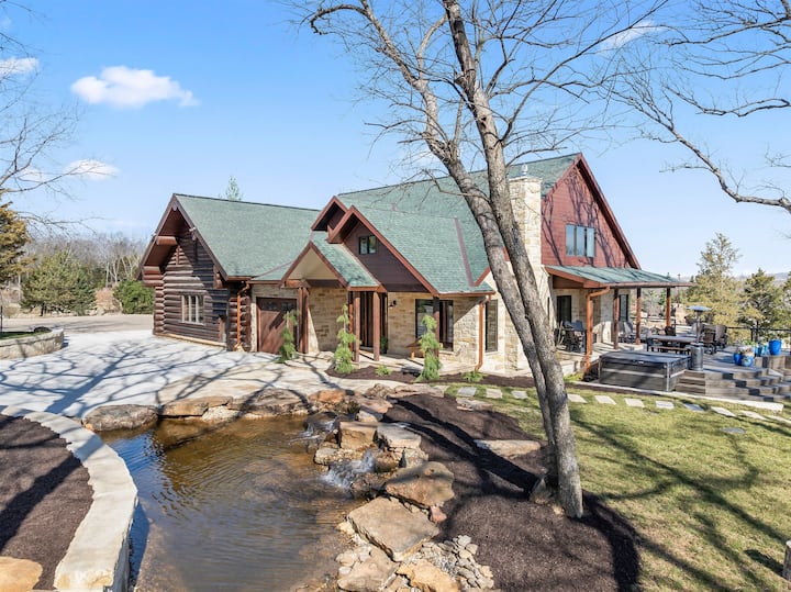 Lookout Cottage At Woodland Springs - KC Wine Co, Olathe