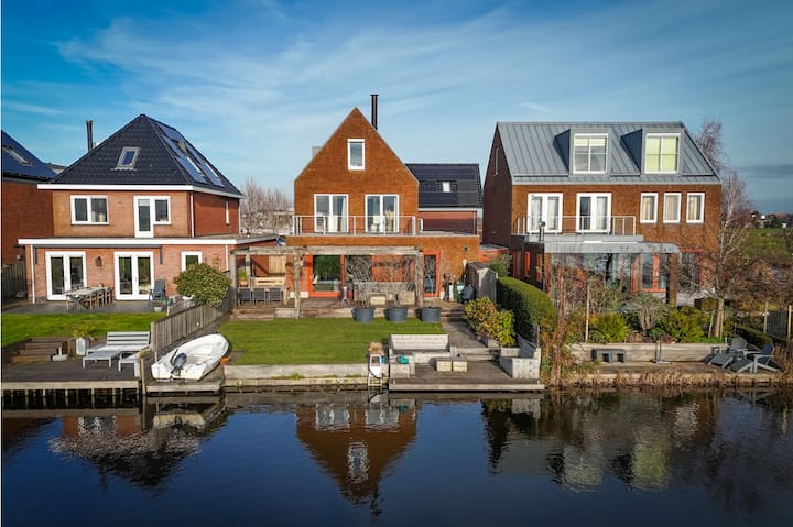 Luxury Waterfront Villa Near Amsterdam - Zaandam