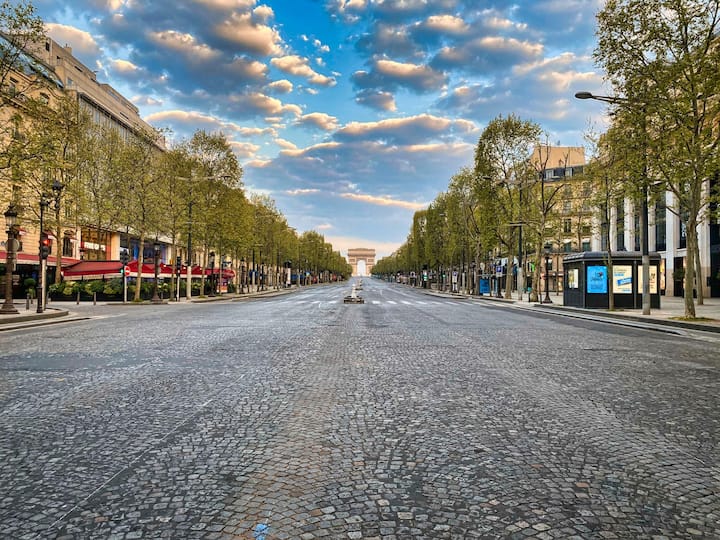 3 Chambres à 2 Pas Des Champs-élysées - Paryż