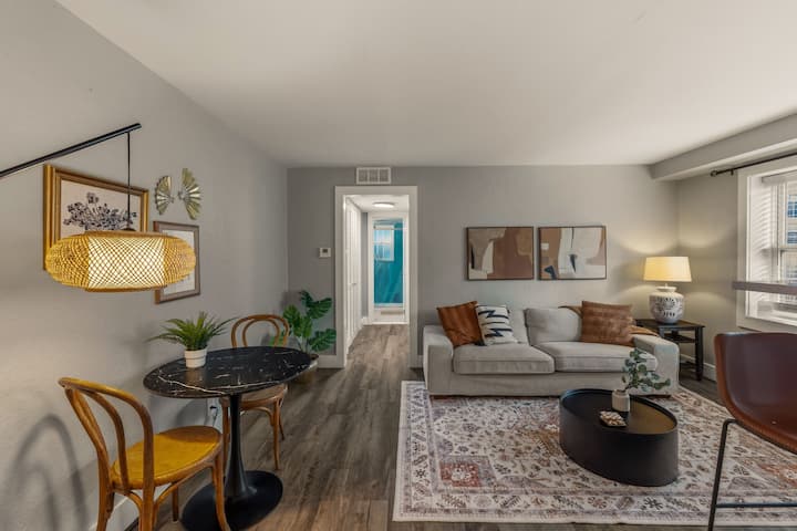 Kc's Comfiest|beside Famous Plaza|king Bed - Kansas City