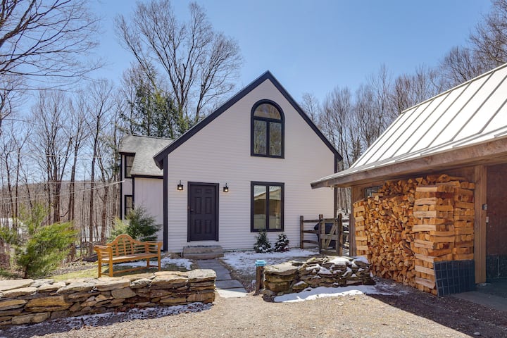 Charming Dorset Cottage Nestled In The Treetops - Manchester, VT