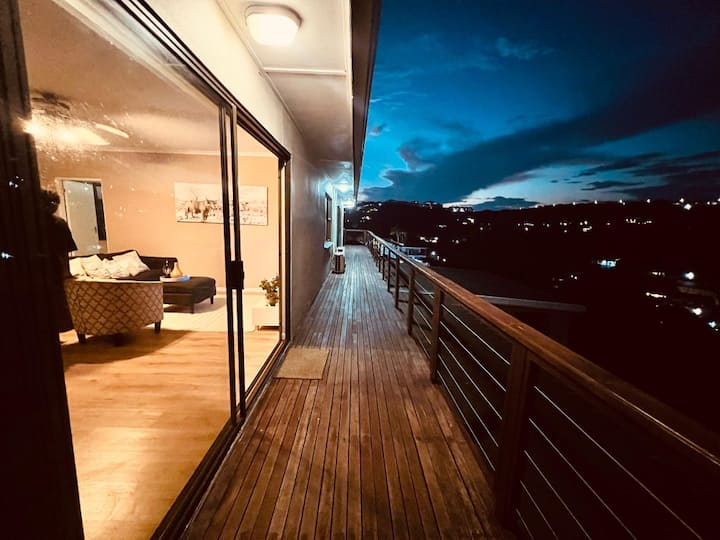 2-bed Apartment | Ocean Views & Aircon – Umhlanga - Umhlanga