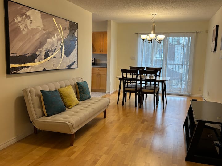 Peaceful Westside Stay /Near Skytrain & Dining - Vancouver