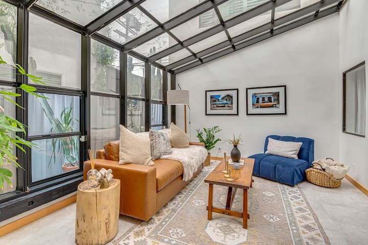 Walk To Venice Beach & More! Serene Apt W/ Patio - Los Angeles, CA