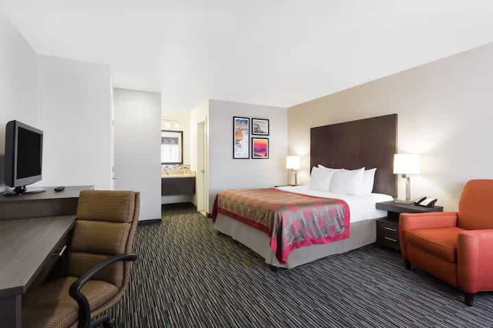 King + Sofa Bed | Ramada Monterey | Near Aquarium - Monterey, CA