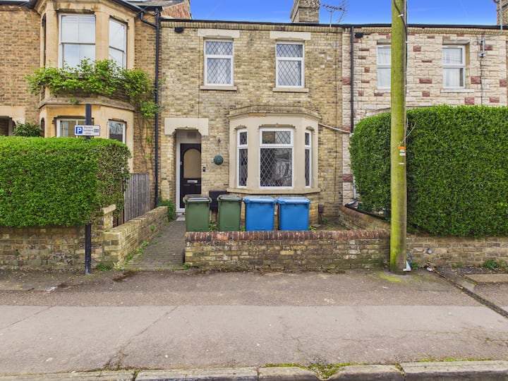 Modern 2-bedroom Property On Bullingdon Road - Oxford